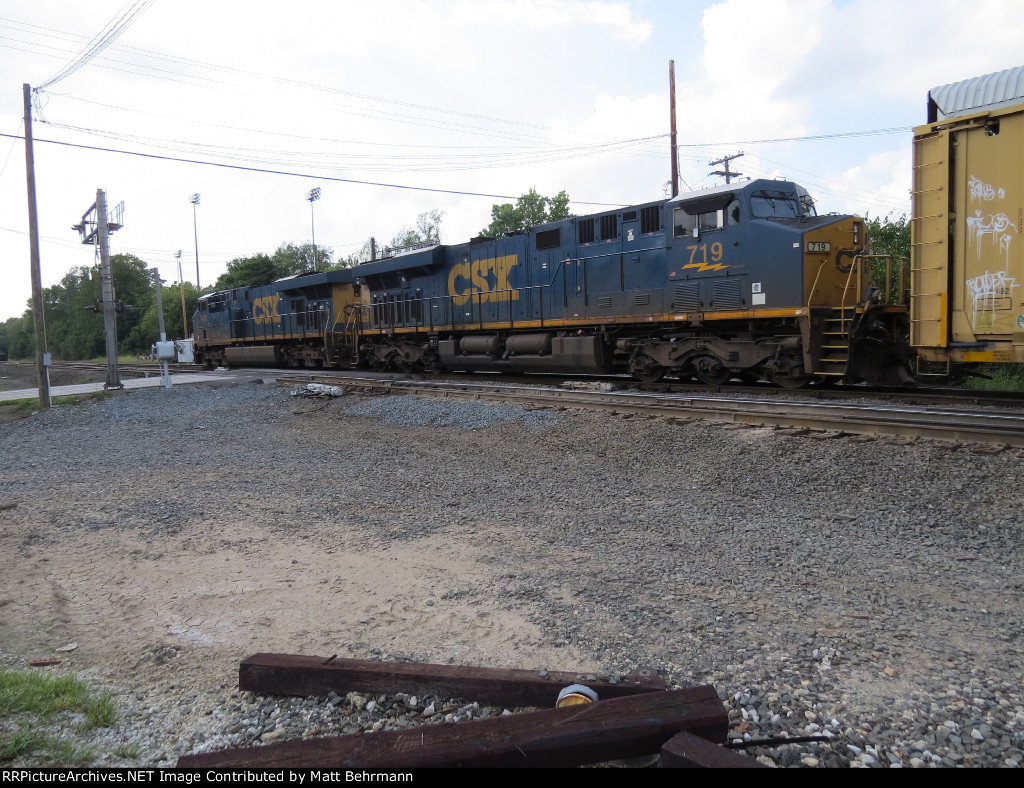 CSX 719
